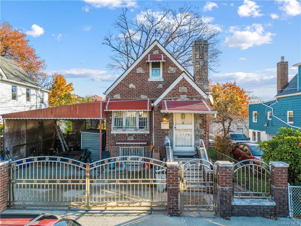 2516 Hering Avenue, Bronx, NY 10469 | Trulia