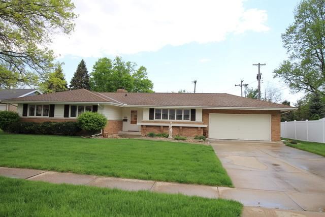 203 Ivanhoe Way, Bloomington, IL 61701 - See Est. Value, Schools & More