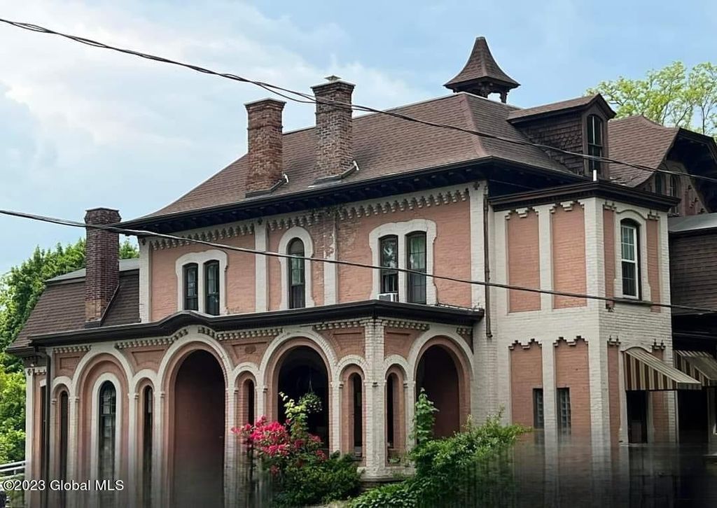 20 Prins Hill Way, Castleton, NY 12033 - See Est. Value, Schools & More