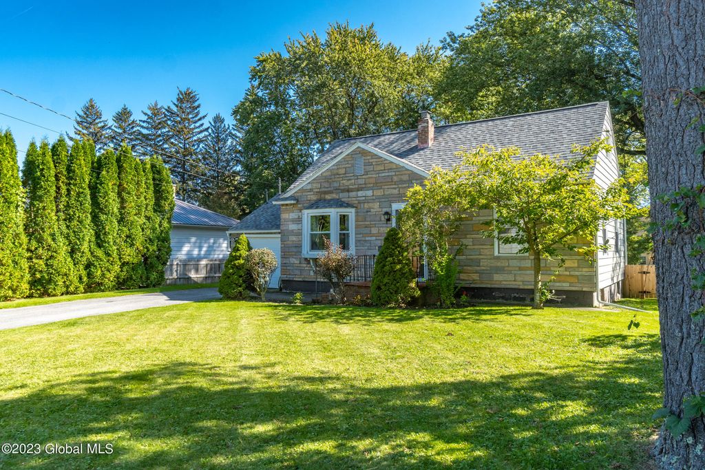 202 SUNNYSIDE Road, Schenectady, NY 12302 - See Est. Value, Schools & More