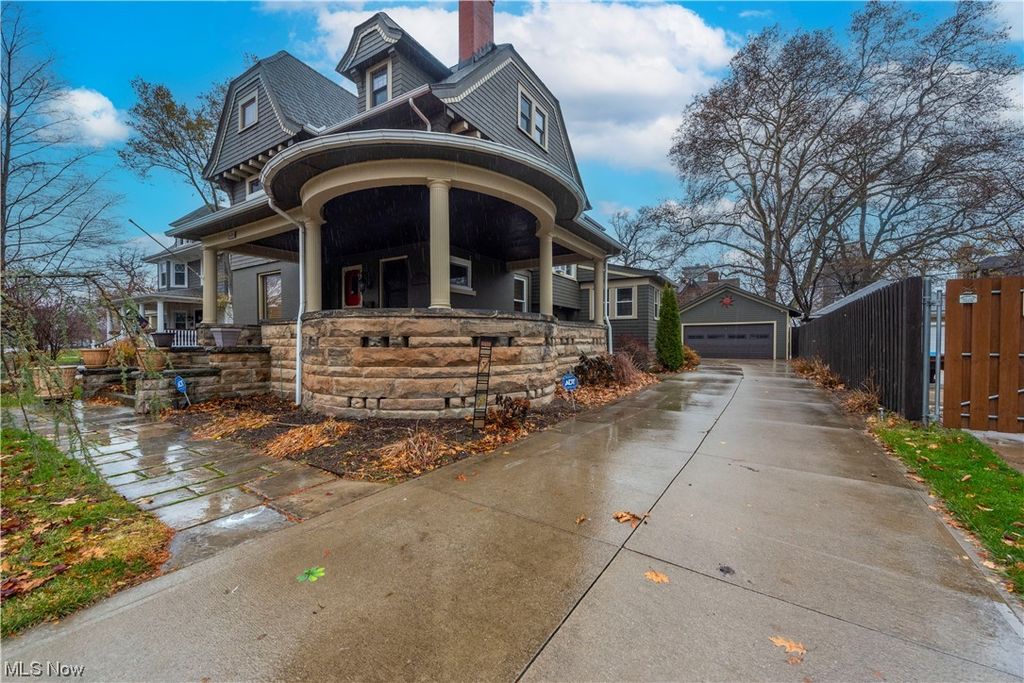 12552 Clifton Blvd, Lakewood, OH 44107 - See Est. Value, Schools & More