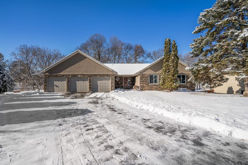 4585 Oakview Ln N, Plymouth, MN 55442 - See Est. Value, Schools & More