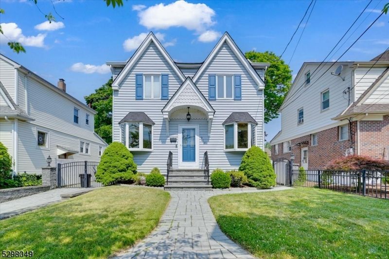 317 Hillcrest Ave, Wood Ridge, NJ 07075 - See Est. Value, Schools & More