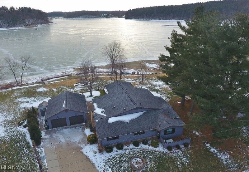 1251 Arrowhead Dr SW, Dellroy, OH 44620 | MLS# 5183472 - Trulia | Trulia