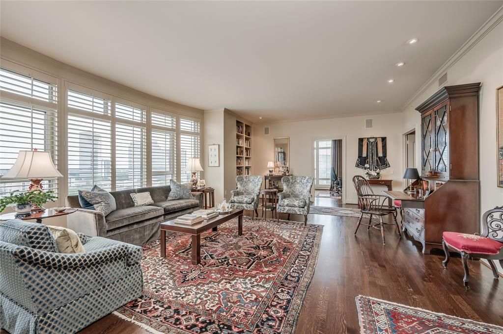 1000 Uptown Park Blvd #101, Houston, TX 77056 - See Est. Value, Schools ...