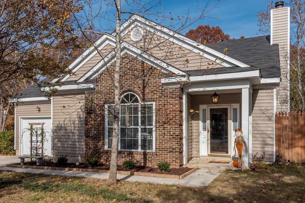13701 Gatestone Ln, Pineville, NC 28134 - See Est. Value, Schools & More