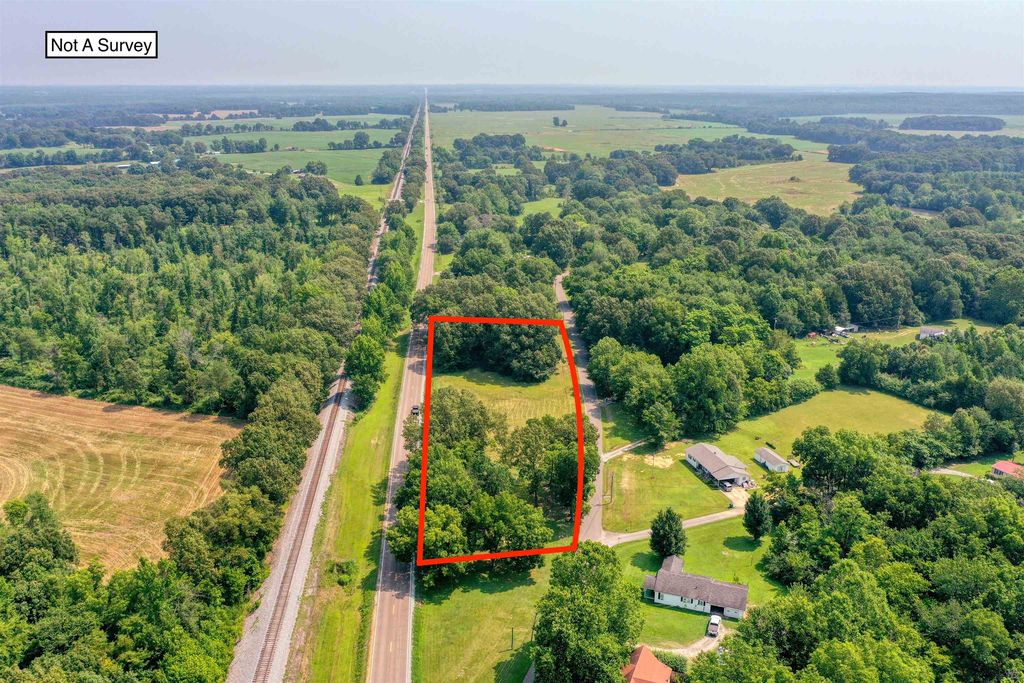 95 Railroad St, Trezevant, TN 38258 | Trulia