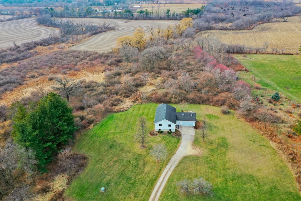 10901 Alden Rd, Harvard, IL 60033 - See Est. Value, Schools & More