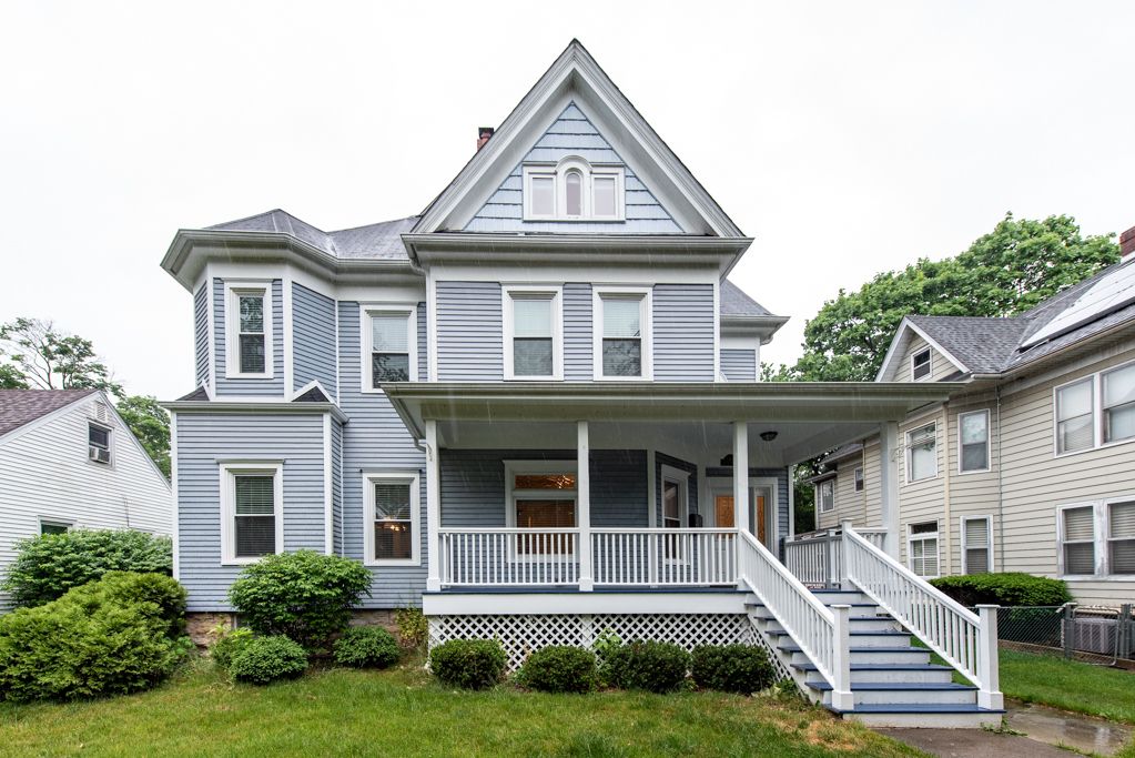 2404 Elisha Ave, Zion, IL 60099 - See Est. Value, Schools & More