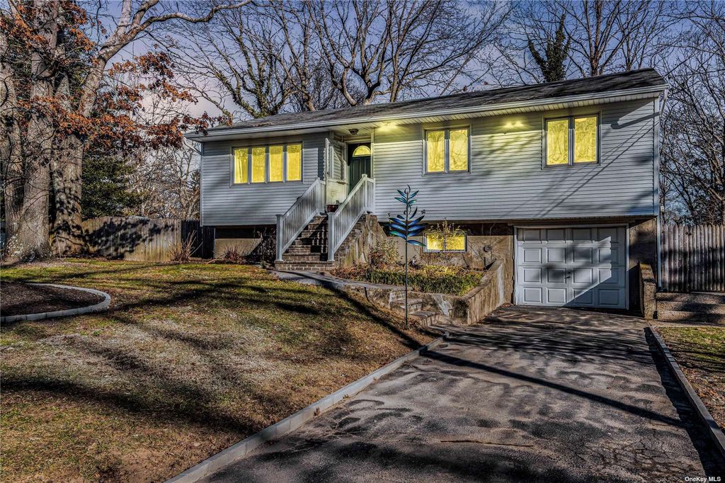 259 Avenue B, Ronkonkoma, NY 11779 | MLS# 3522451 | Trulia