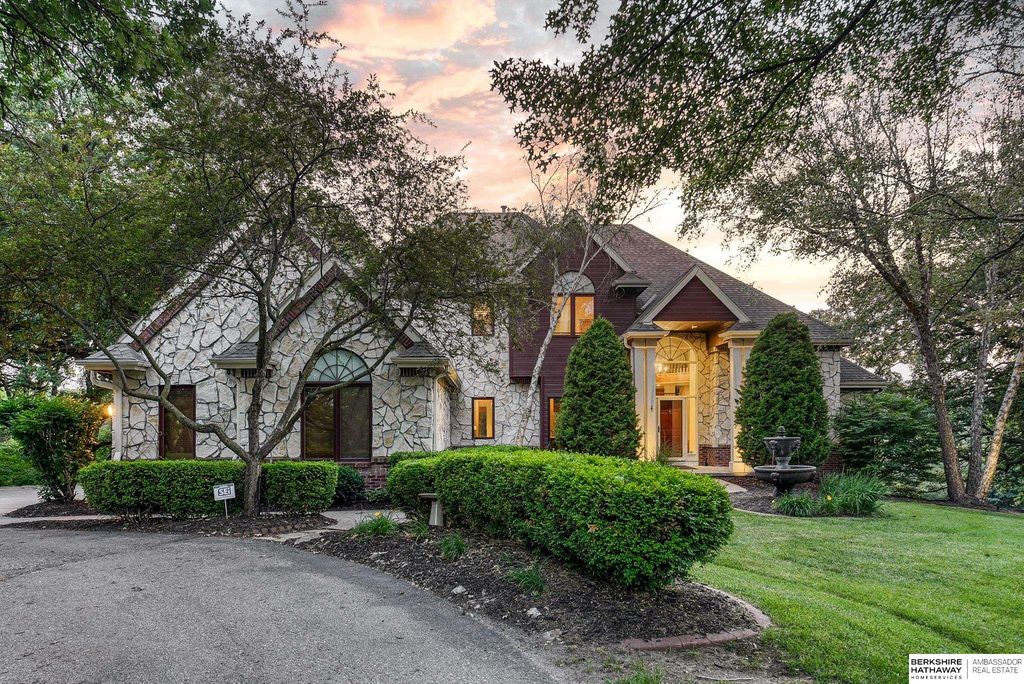 10985 N 60th St, Omaha, NE 68152 - See Est. Value, Schools & More