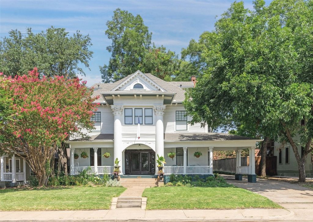 4125 Junius St, Dallas, TX 75246 | MLS# 20395395 | Trulia