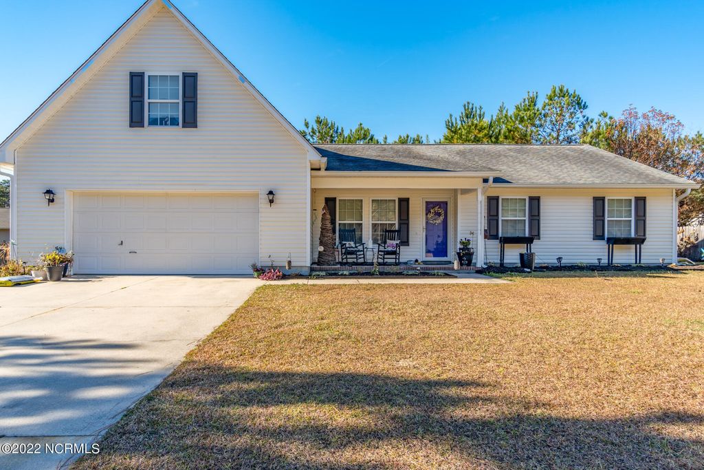 222 Bear Trail, New Bern, NC 28562 - See Est. Value, Schools & More