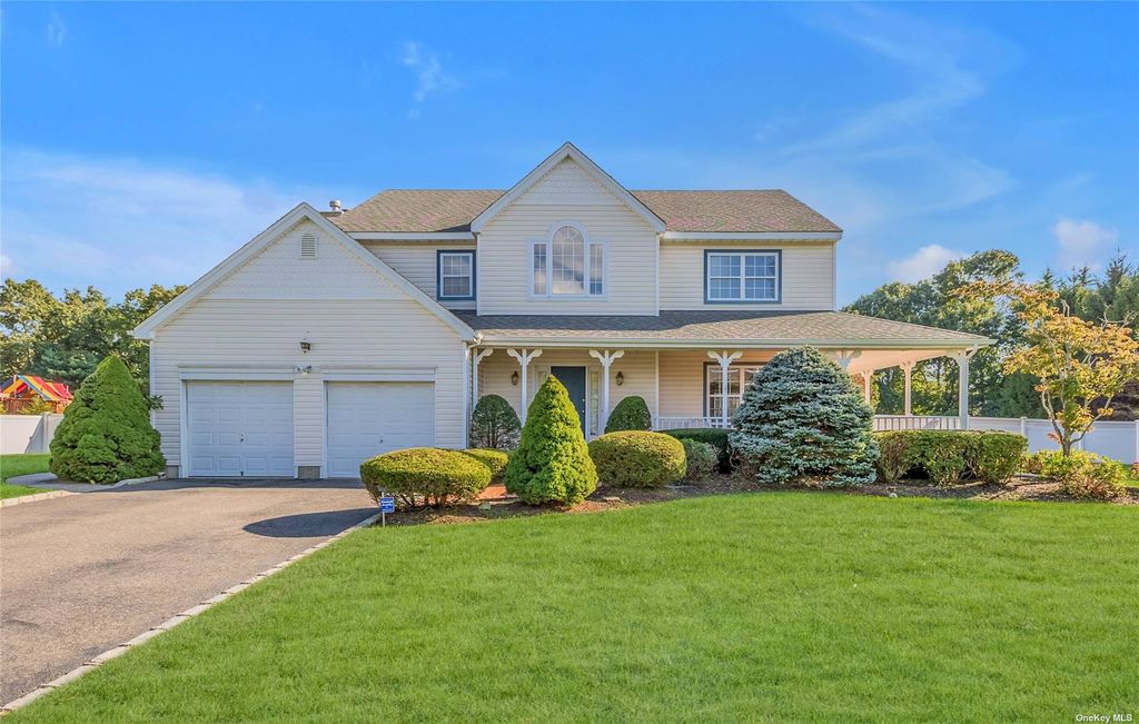 14 Timber Ridge Drive, Huntington, NY 11743 - See Est. Value, Schools ...