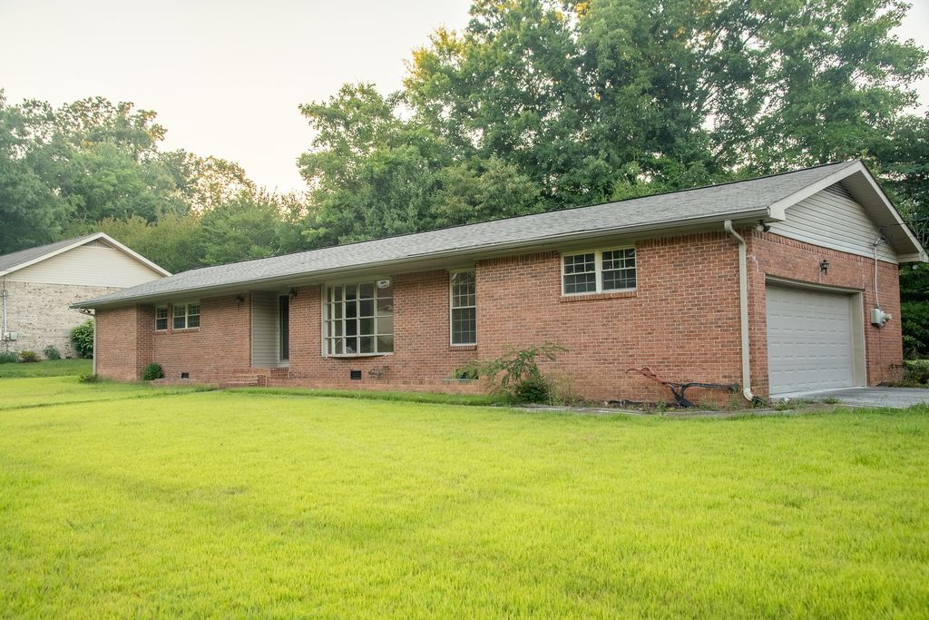 125 Callan Dr, Rossville, GA 30741 - See Est. Value, Schools & More