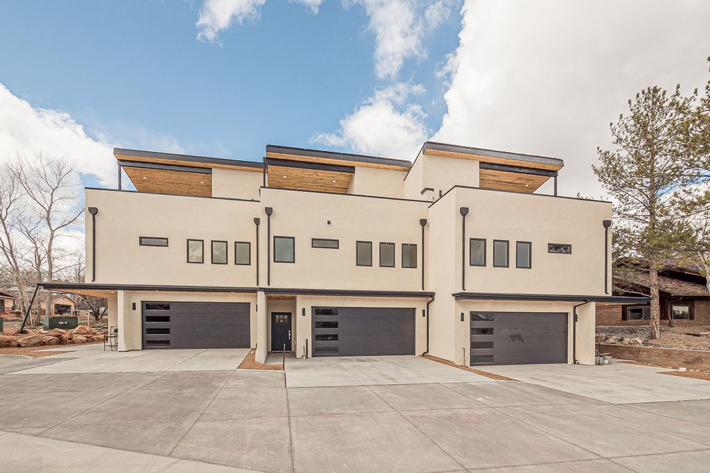 2398 Ridge Circle Dr, Grand Junction, CO 81507 | MLS# 05071-250063 ...