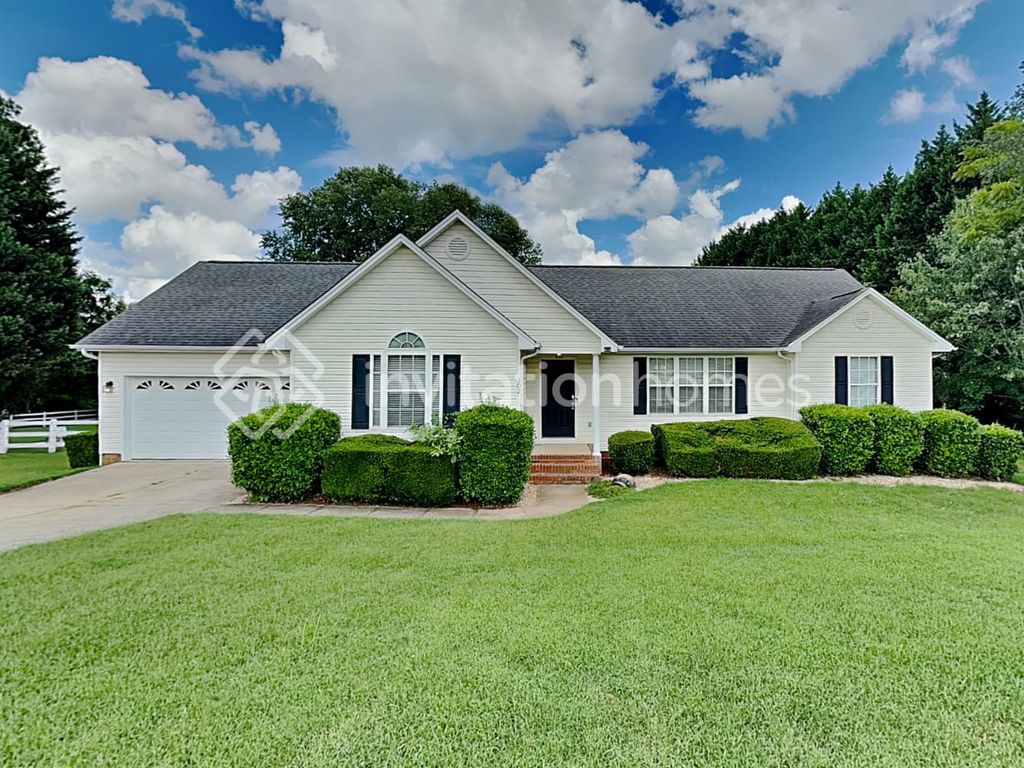 302 Holstein Dr, Dallas, NC 28034 - See Est. Value, Schools & More