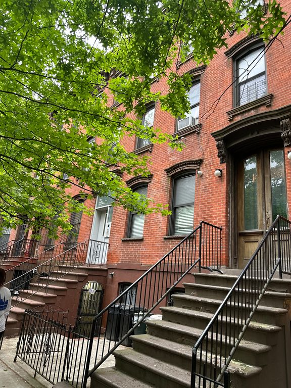 334 Greene Ave #4, Brooklyn, NY 11238 | Trulia