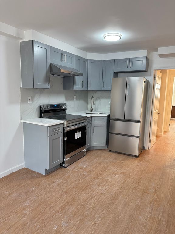 1527 Jarvis Ave #BASEMENT, Bronx, NY 10461 - See Est. Value, Schools & More