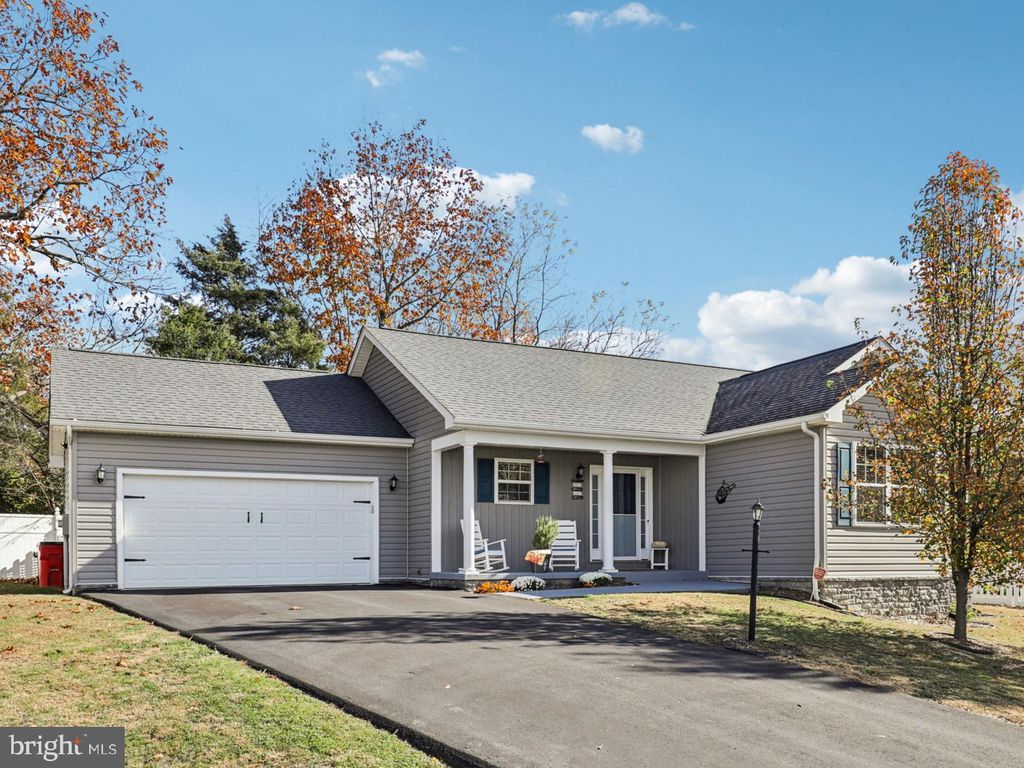 268 Shannon Ct, Inwood, WV 25428 | MLS# WVBE2045136 | Trulia