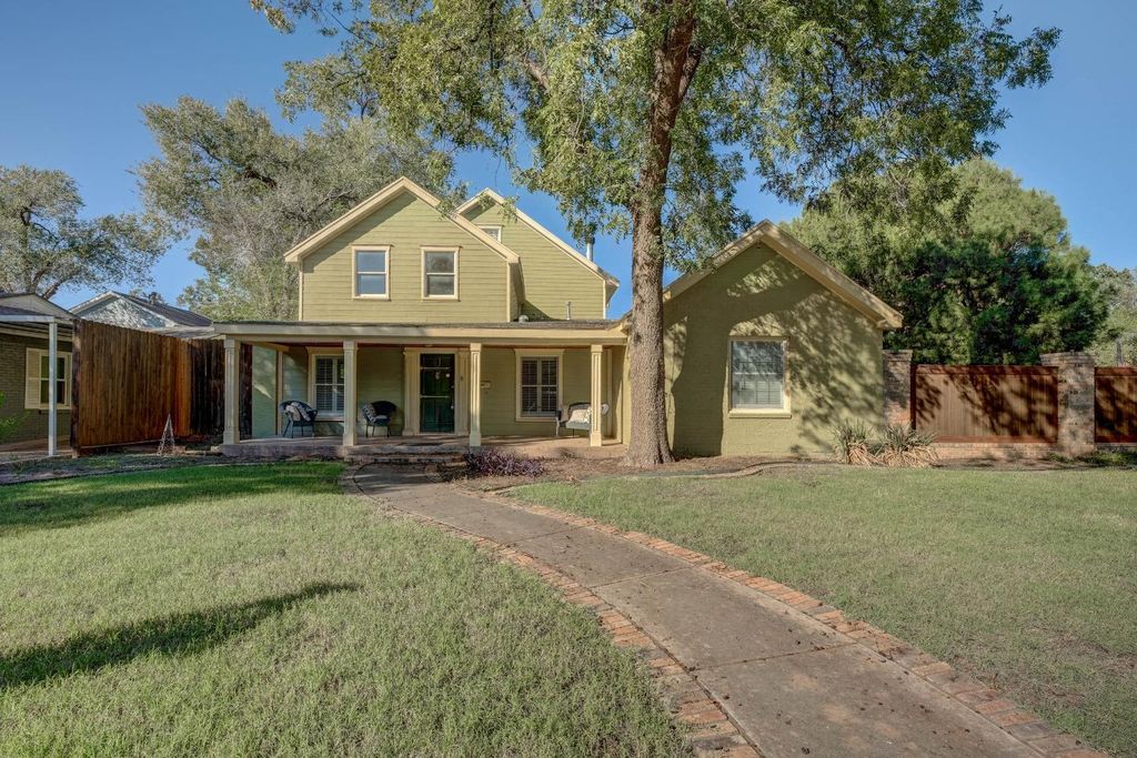 3202 21st St, Lubbock, TX 79410 - See Est. Value, Schools & More