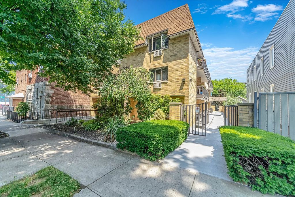 66-59 71st St #2D, Middle Village, NY 11379 | MLS# 1722440 | Trulia