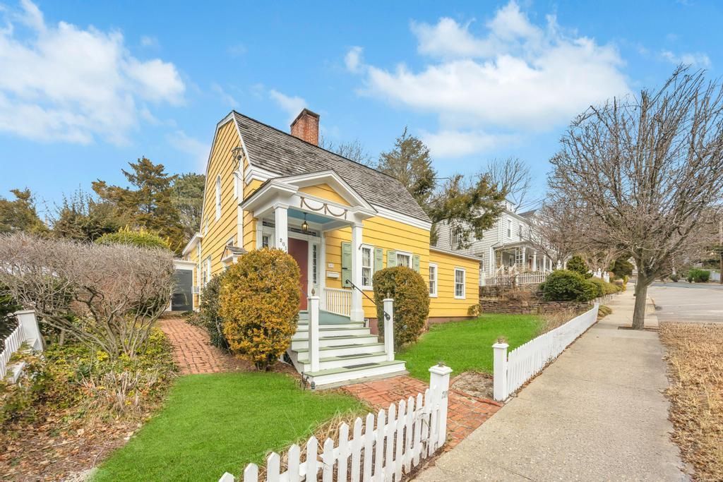 201 E Broadway, Pt Jefferson, NY 11777 | MLS# 886965 | Trulia