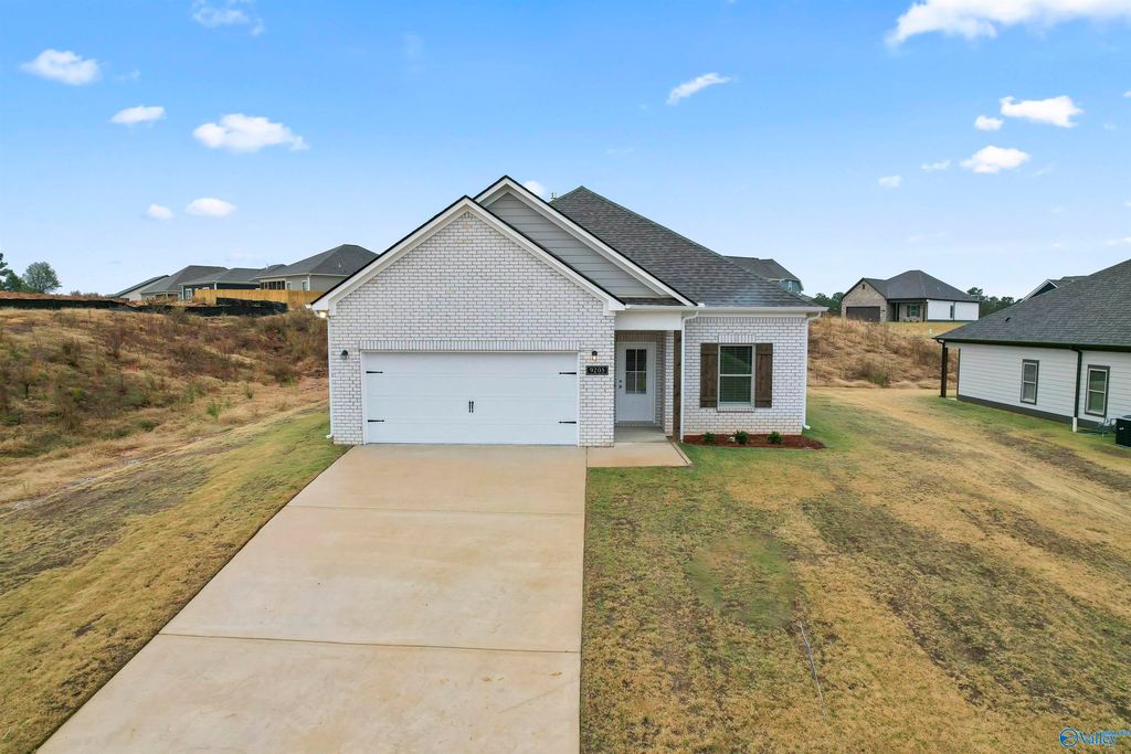 4415 Foxwood Dr, Decatur, AL 35603 | MLS# 21848378 | Trulia