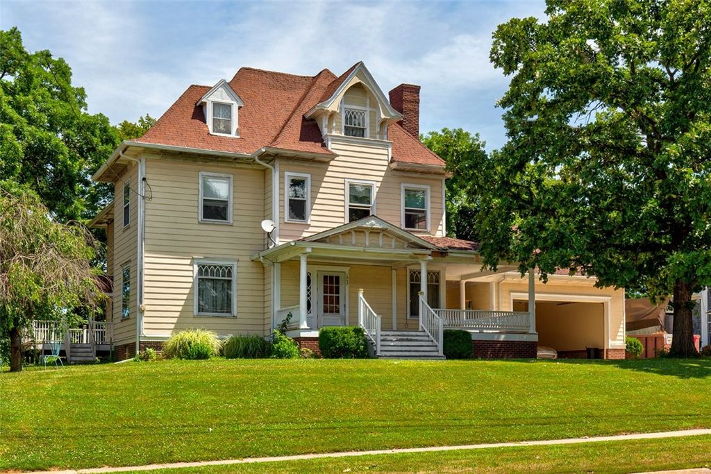 1957 Arlington Ave, Des Moines, IA 50314 | Trulia