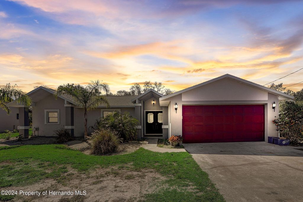 5472 Alderwood St, Spring Hill, FL 34606 - See Est. Value, Schools & More