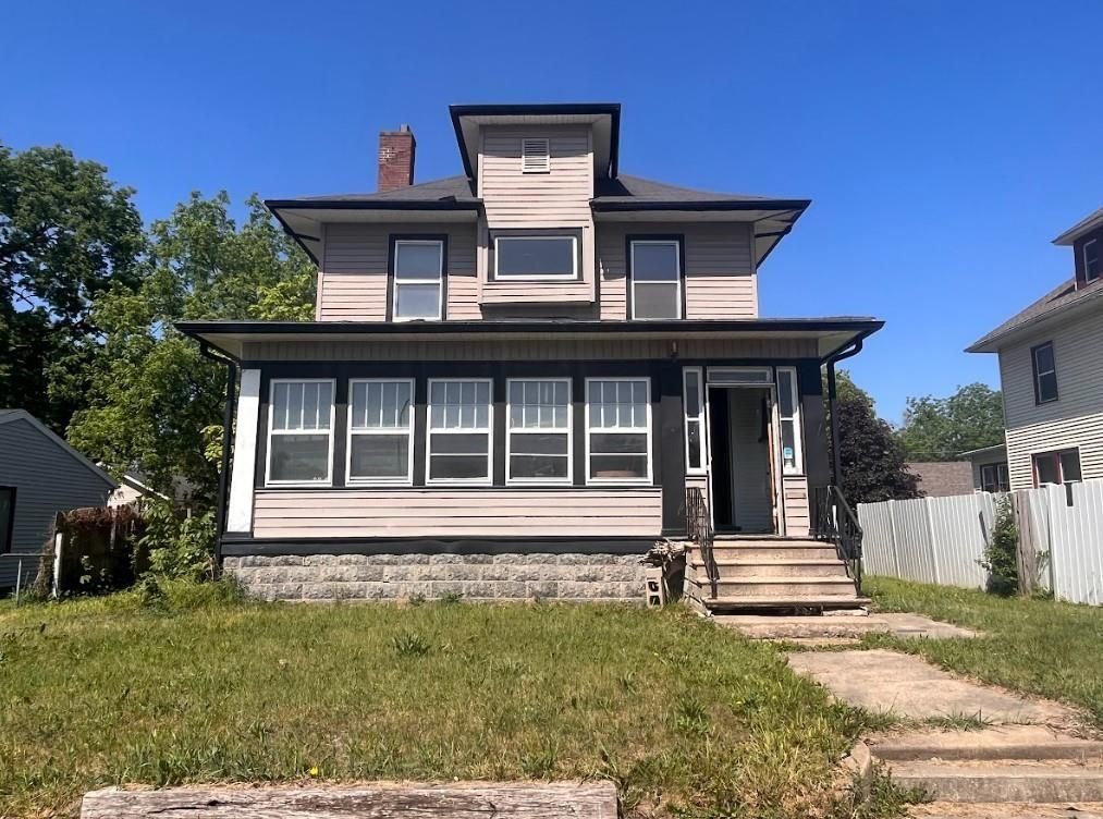1109 Logan Ave, Waterloo, IA 50703 - See Est. Value, Schools & More