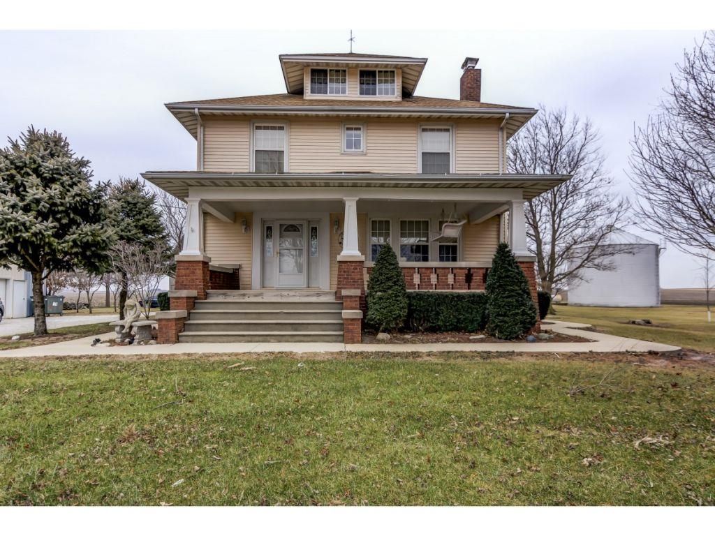 10250 N Glasgow Rd, Warrensburg, IL 62573 - See Est. Value, Schools & More