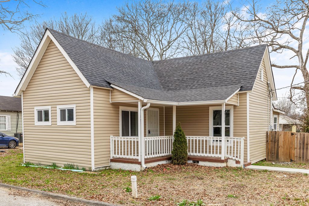 2713 Orton St, Chattanooga, TN 37406 - See Est. Value, Schools & More