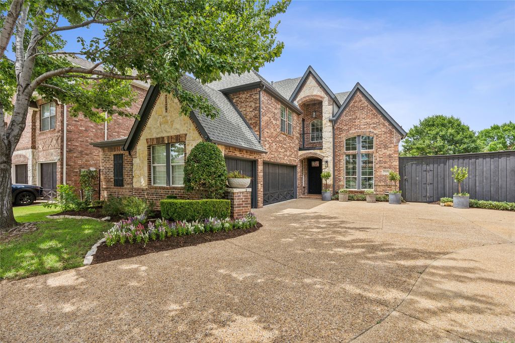 7049 Fullerton Dr, Plano, TX 75024 - See Est. Value, Schools & More