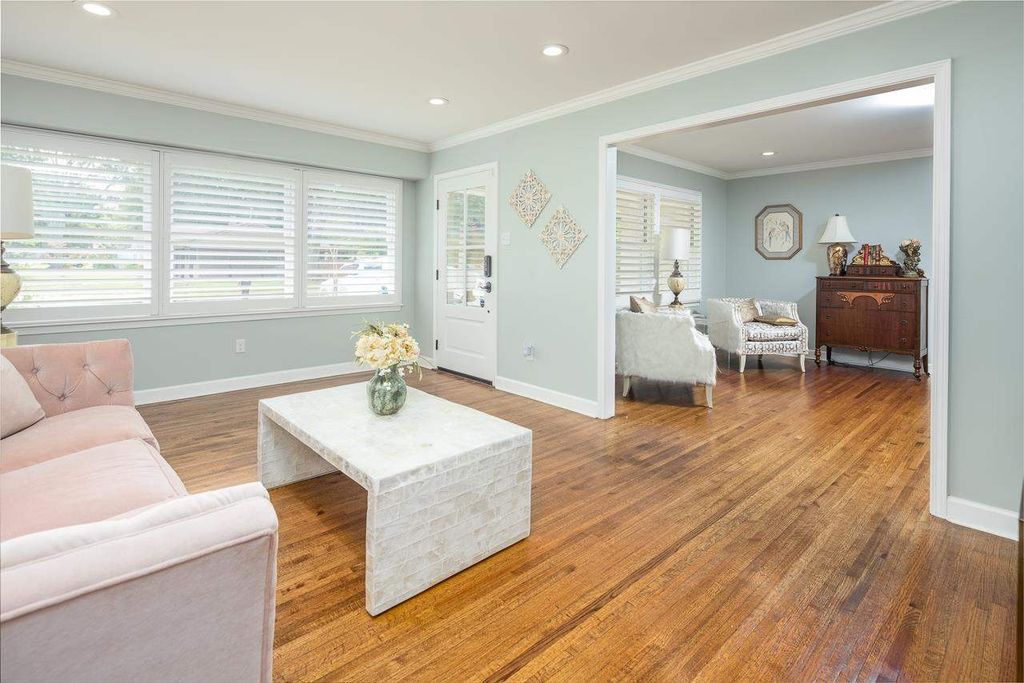 437 Leonora Dr #113, Memphis, TN 38117 - See Est. Value, Schools & More