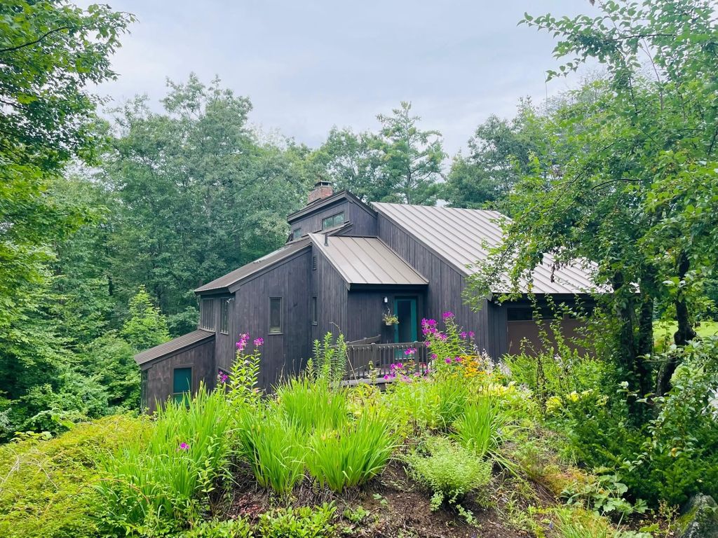 34 Stonehouse Road, Holderness, NH 03245 - See Est. Value, Schools & More