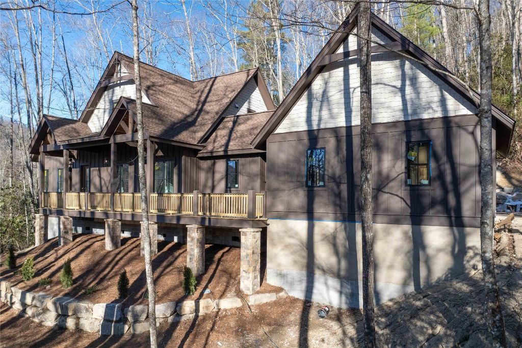 163 E Rochester Drive, Cashiers, NC 28717 | MLS# 1002366 | Trulia