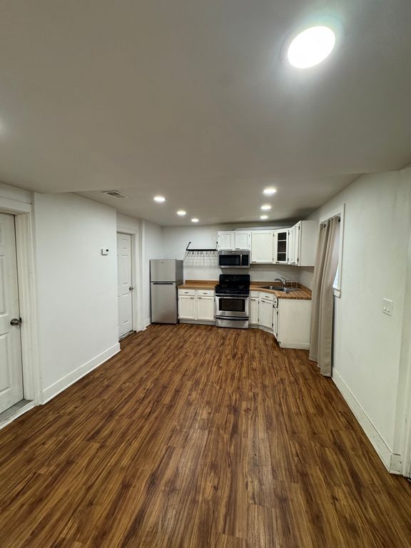 3351 W 38th St #1R, Chicago, IL 60632 - See Est. Value, Schools & More