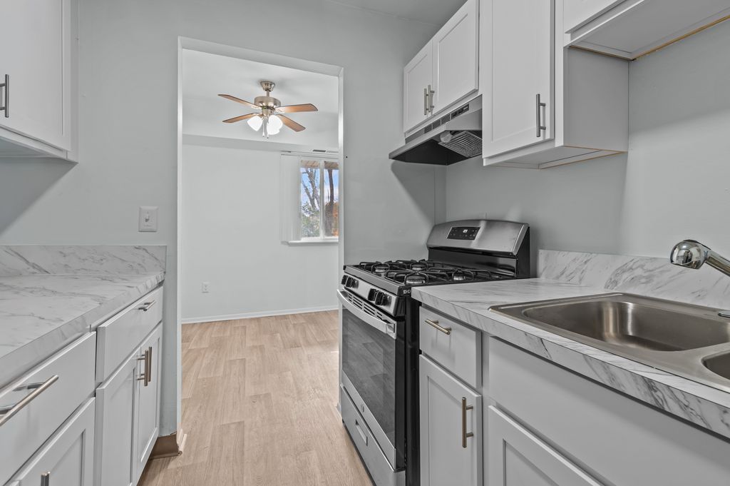 801 Valley Circle Dr #7891, Saline, MI 48176 - See Est. Value, Schools ...