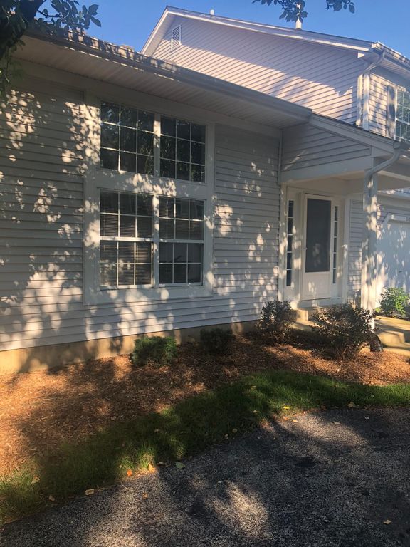 218 Butternut Ln, Streamwood, IL 60107 - See Est. Value, Schools & More