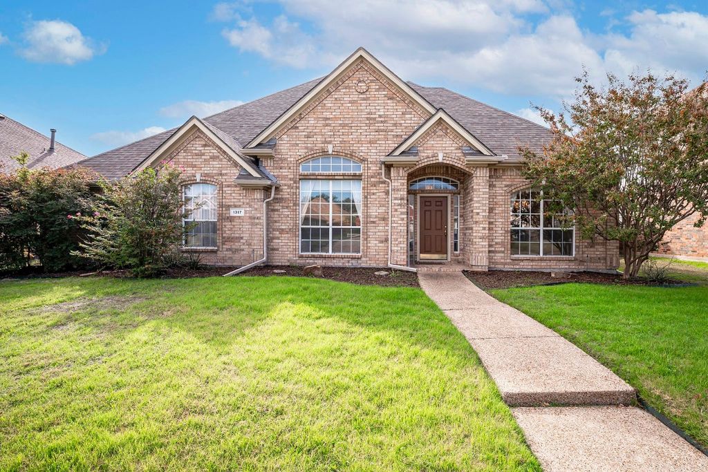 1317 Bradbury Dr, Carrollton, TX 75007 - See Est. Value, Schools & More