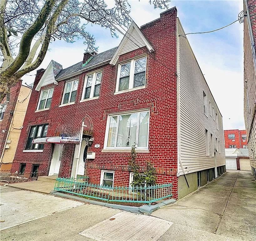 1041 64th St, Brooklyn, NY 11219 | Trulia