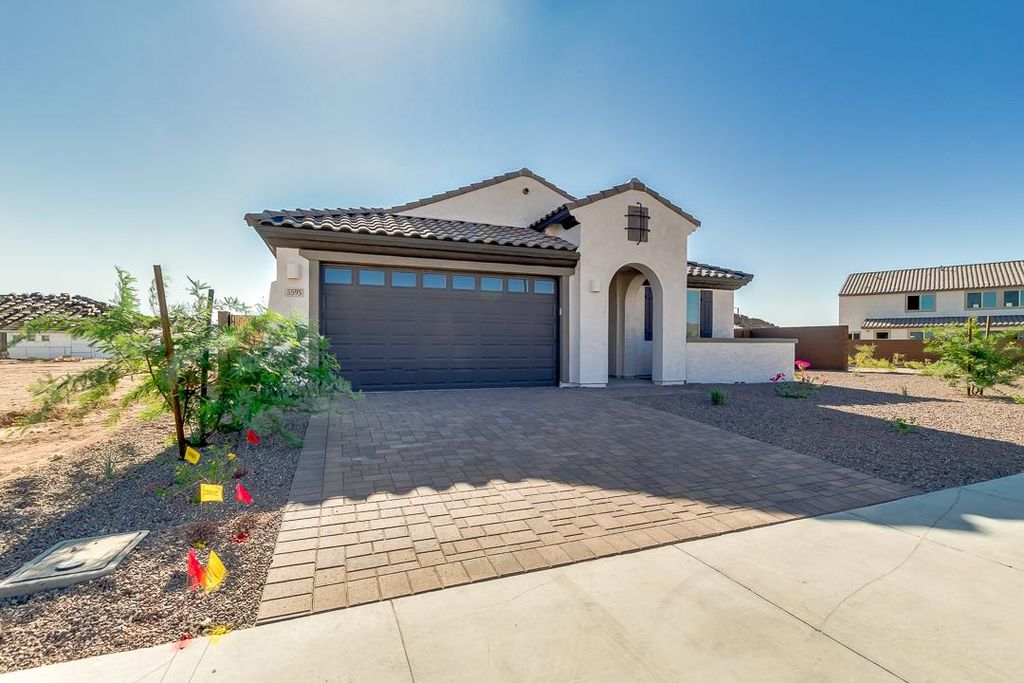 5595 N 196th Dr, Litchfield Park, AZ 85340 - See Est. Value, Schools & More