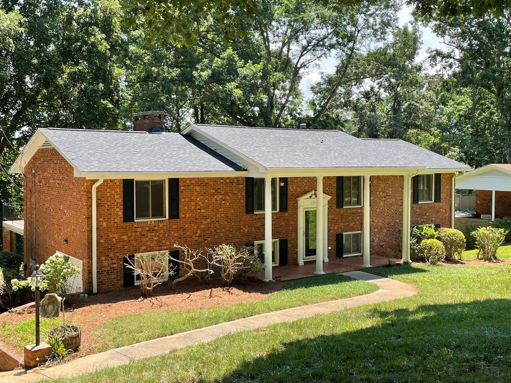 1194 Ingram Dr, Asheboro, NC 27203 - See Est. Value, Schools & More