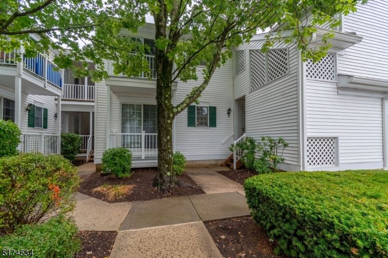 10 Smithfield Ct, Basking Ridge, NJ 07920 | Trulia