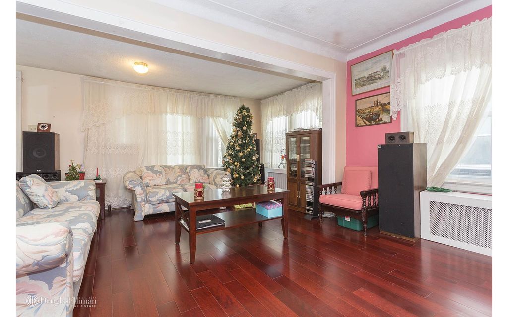 11841 199th St, Saint Albans, NY 11412 - See Est. Value, Schools & More