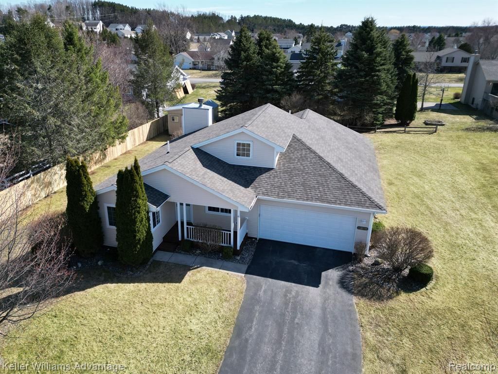 5492 N Liberty Dr, Traverse City, MI 49685 - See Est. Value, Schools & More