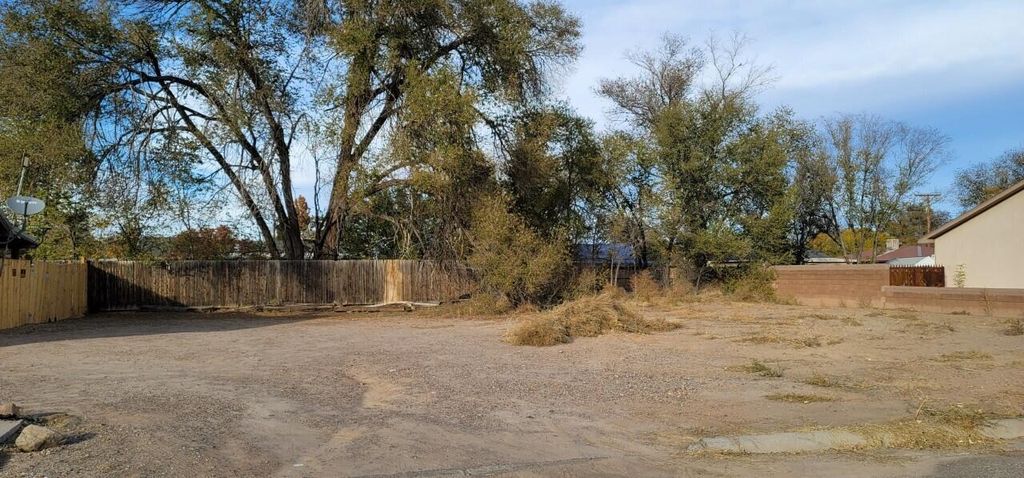 216 Arizona St, Belen, NM 87002 | MLS# 1004352 | Trulia