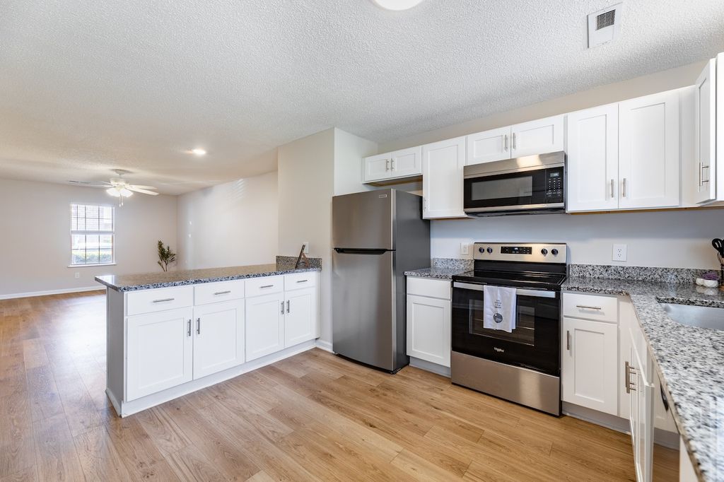 589 S Square Dr #592-4, Winterville, NC 28590 - See Est. Value, Schools ...