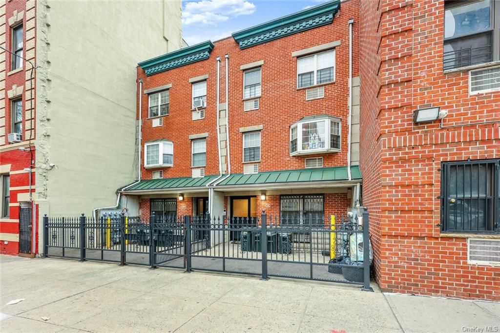 2471A Crotona Avenue, Bronx, NY 10458 - See Est. Value, Schools & More